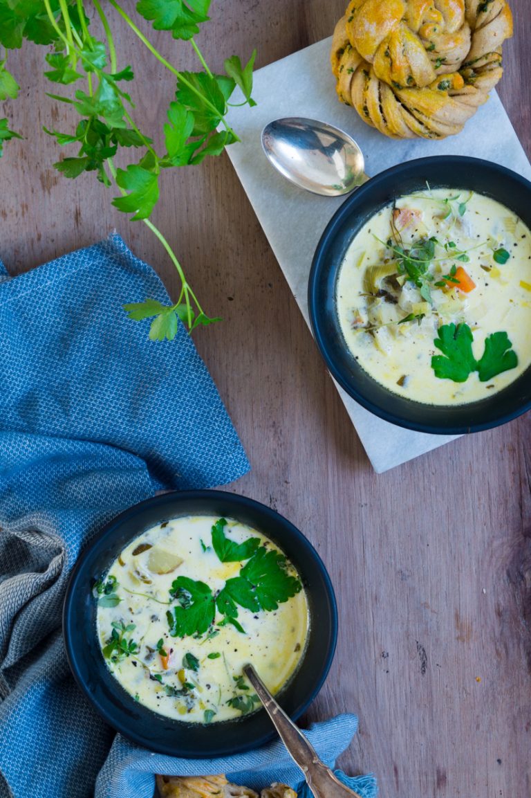 Kartoffelsuppe med porre - Julie Bruun Nem og lækker opskrift