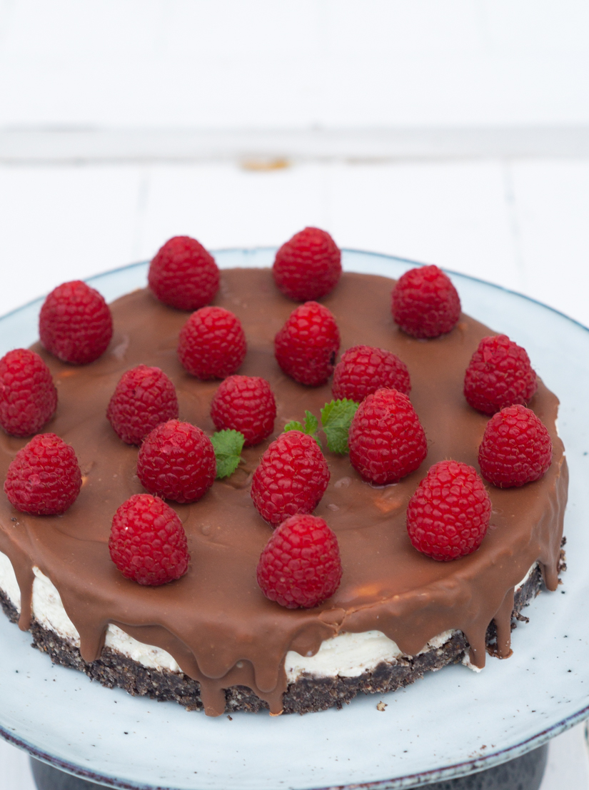 Cheesecake med oreos, lime og mælkechokolade - Julie Bruun
