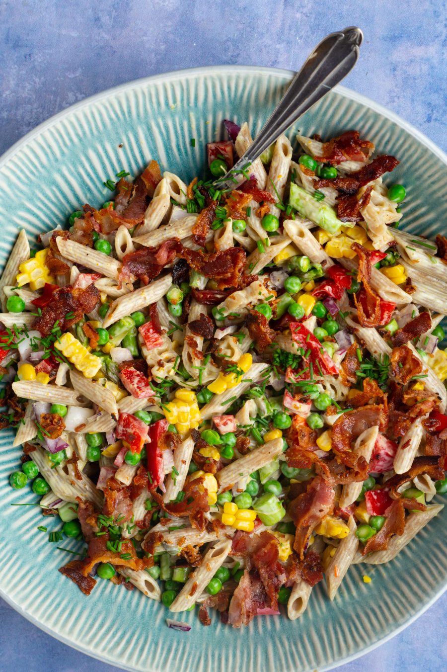 Pastasalat med karrydressing - opskrift på lækker salat med pasta