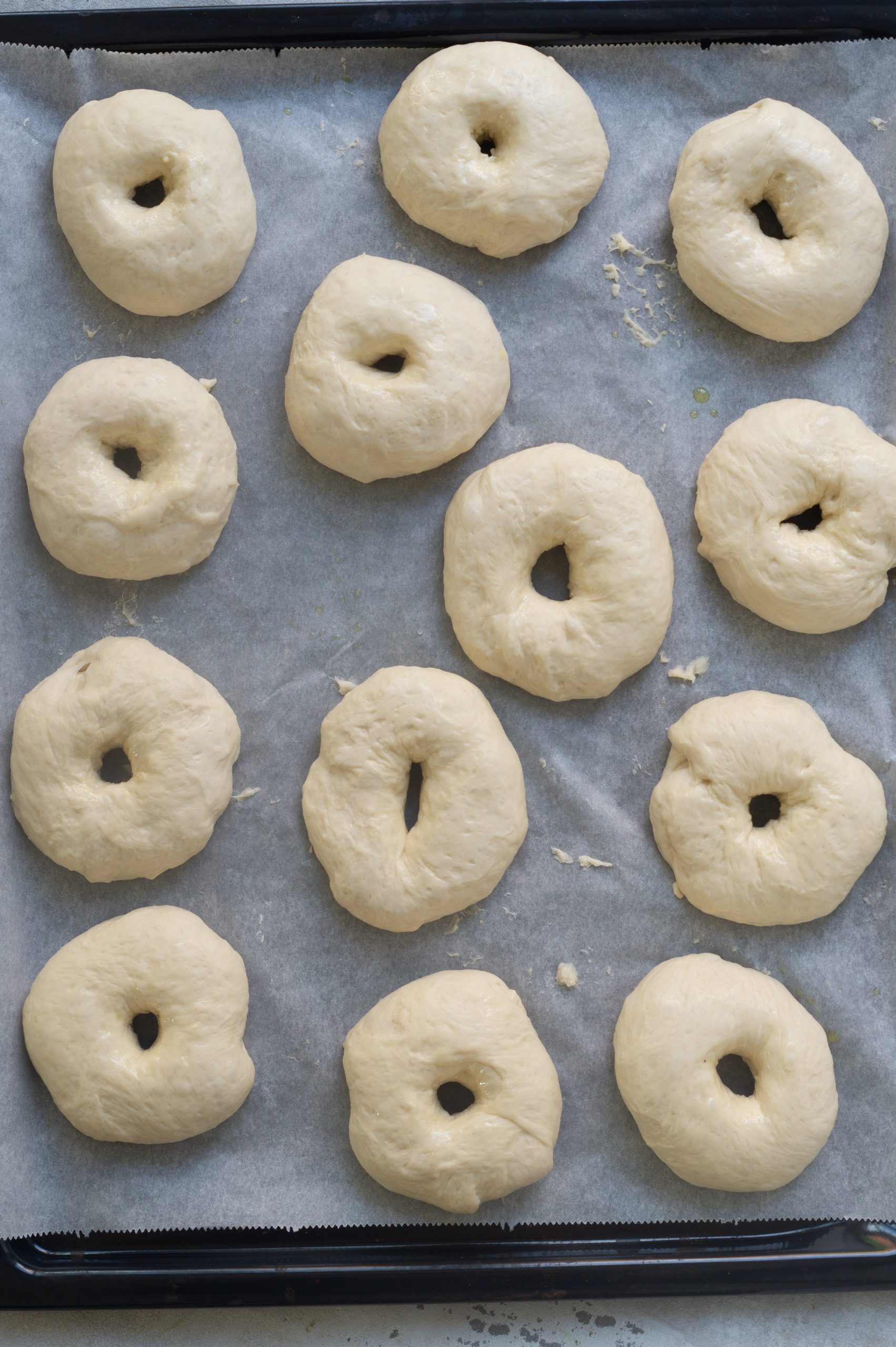 Bagels - Opskrift på bagels der er bløde og seje, og super gode