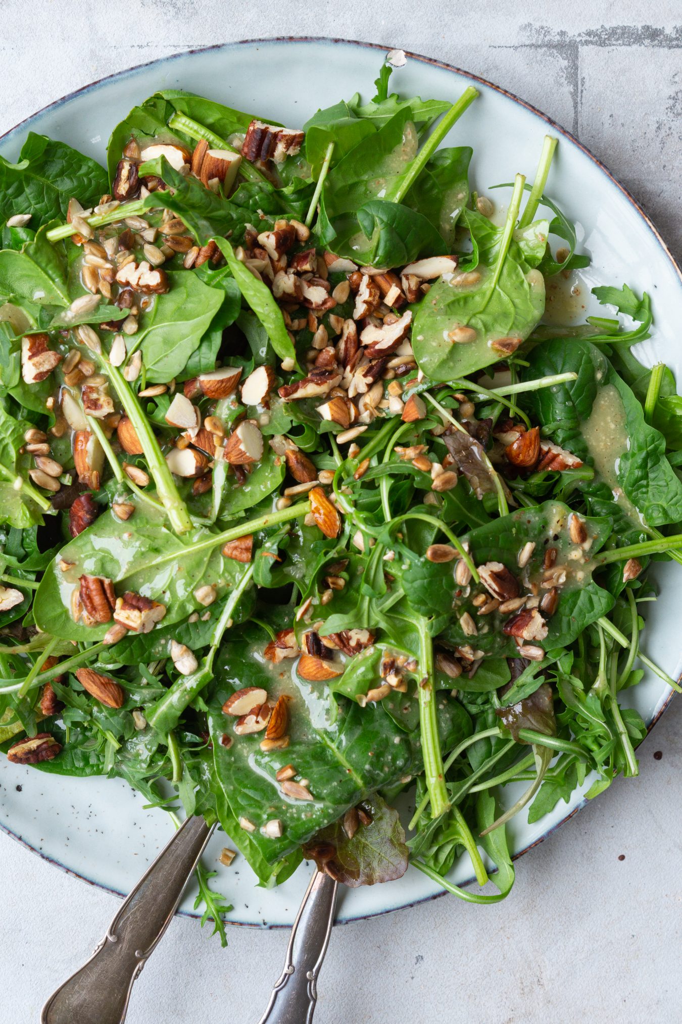 Grøn salat, en simpel salat der passer til nærmest alt - Julie Bruun