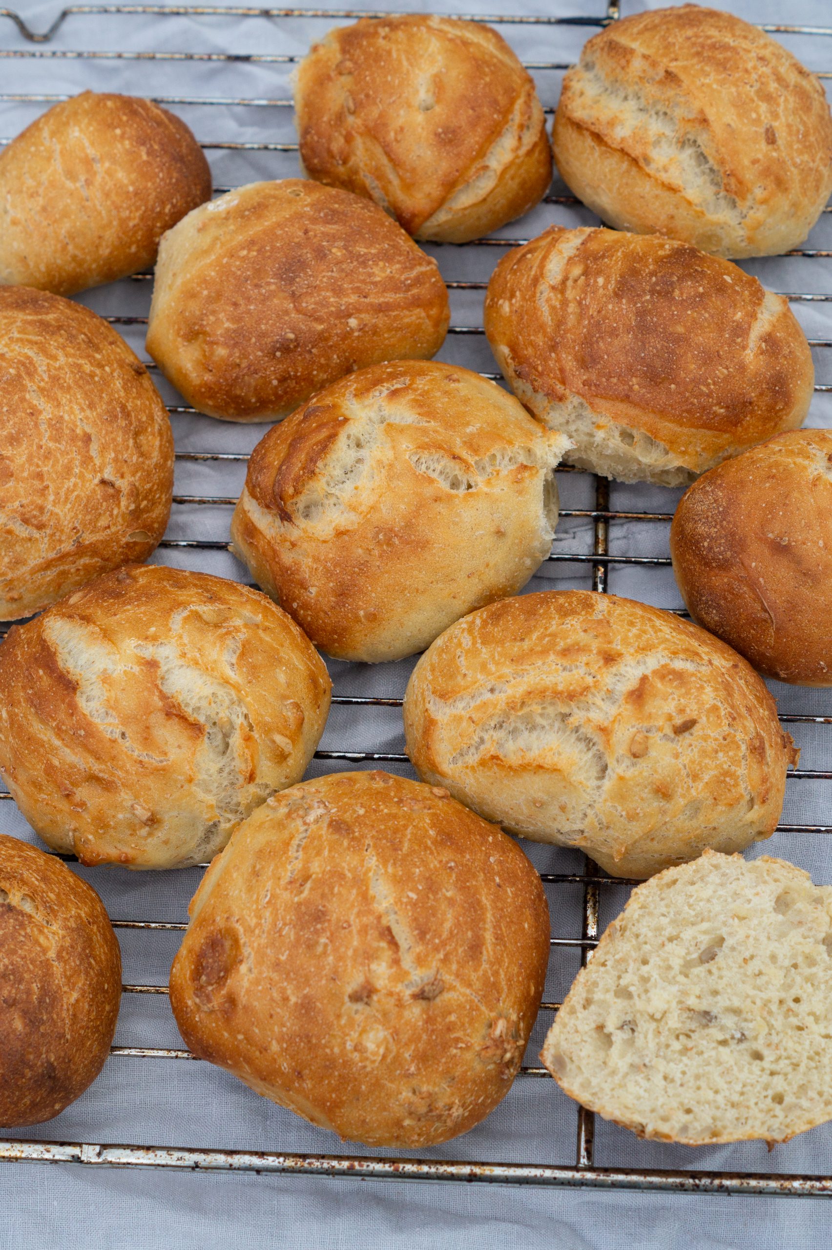 Boller med havregrød - De sprødeste boller bagt med damp