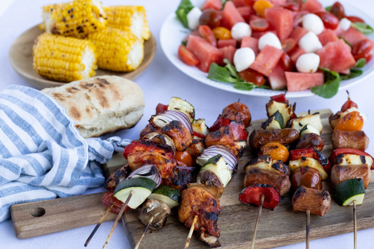 Grillspyd med kylling og grillost - Julie Bruun
