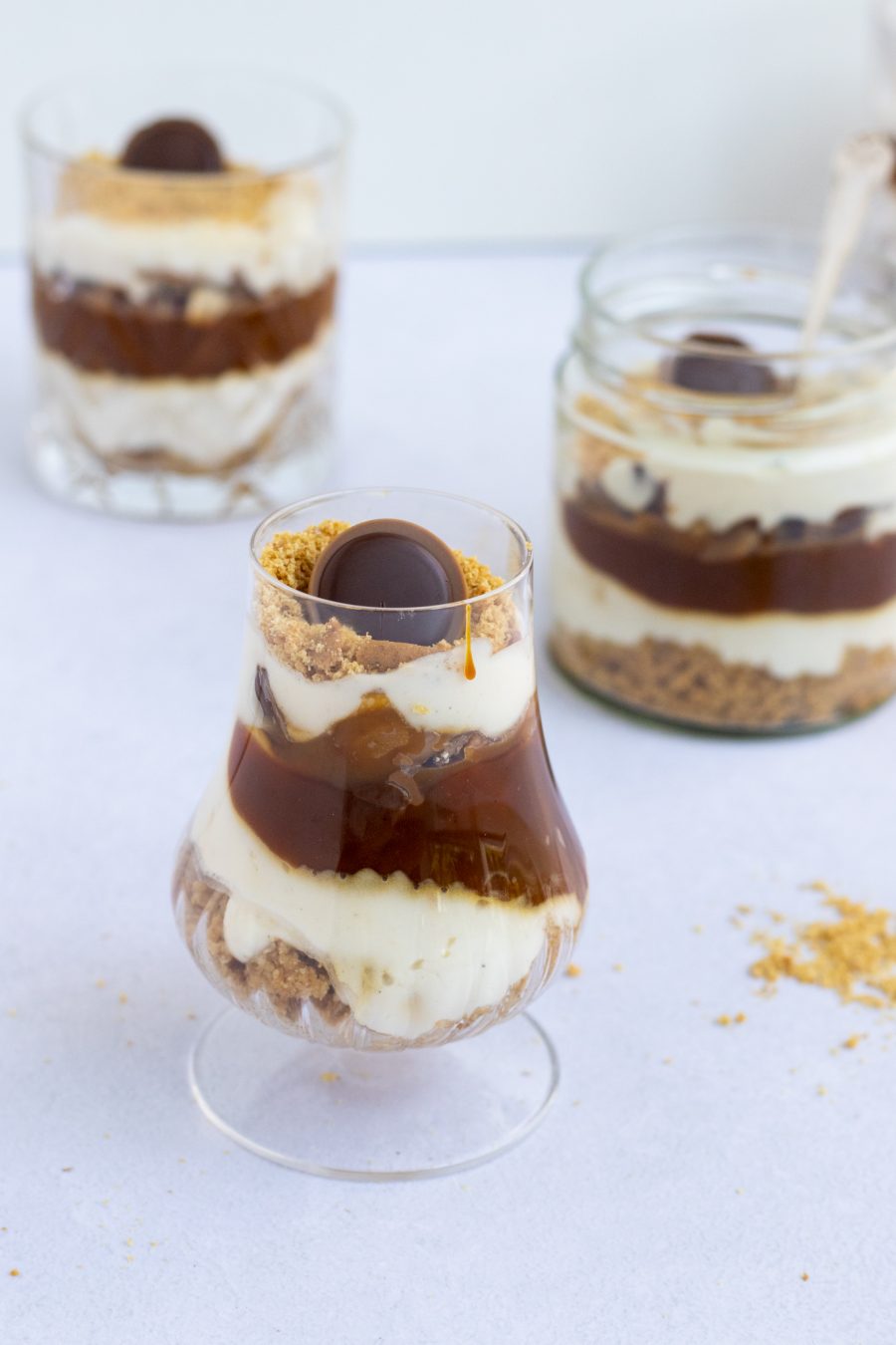 Toffifee cheesecake i glas - Julie Bruun - ostekage med karamel