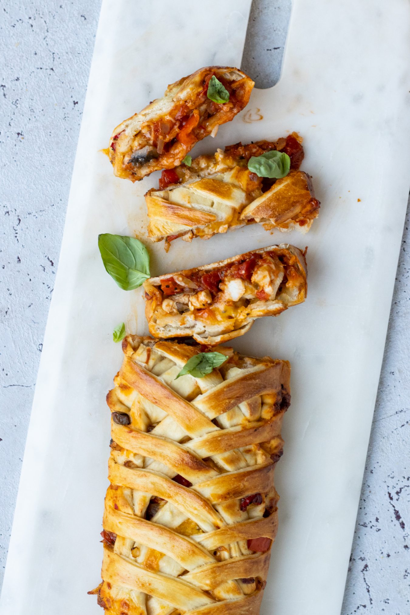 Calzone med krydret kylling - Julie Bruun
