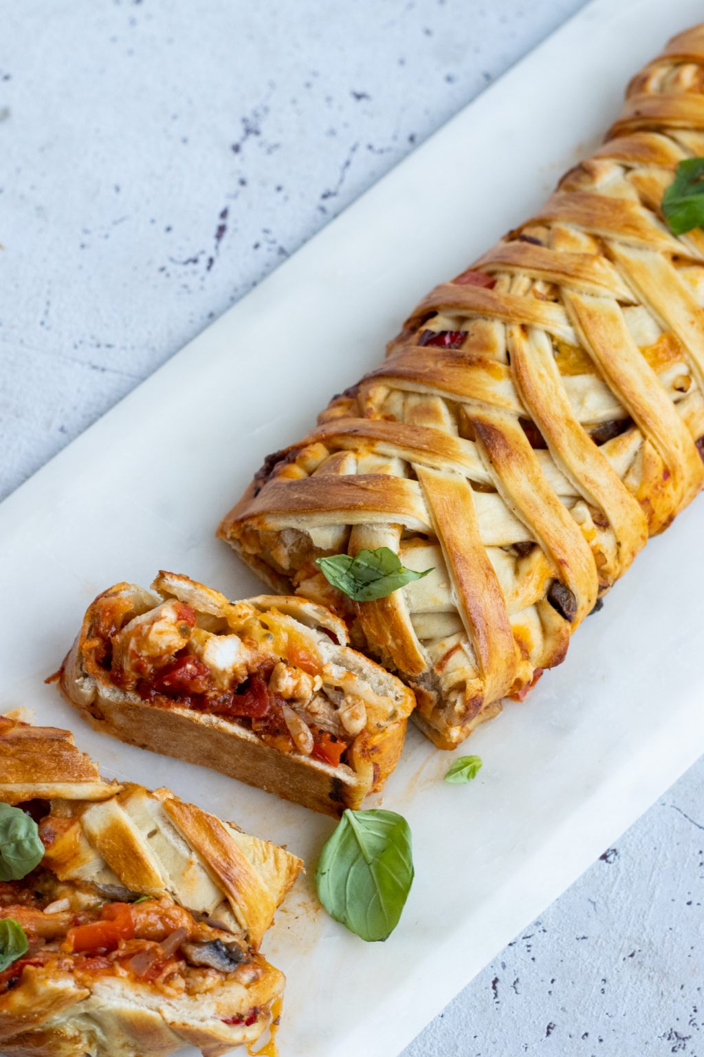 Calzone med krydret kylling - Julie Bruun