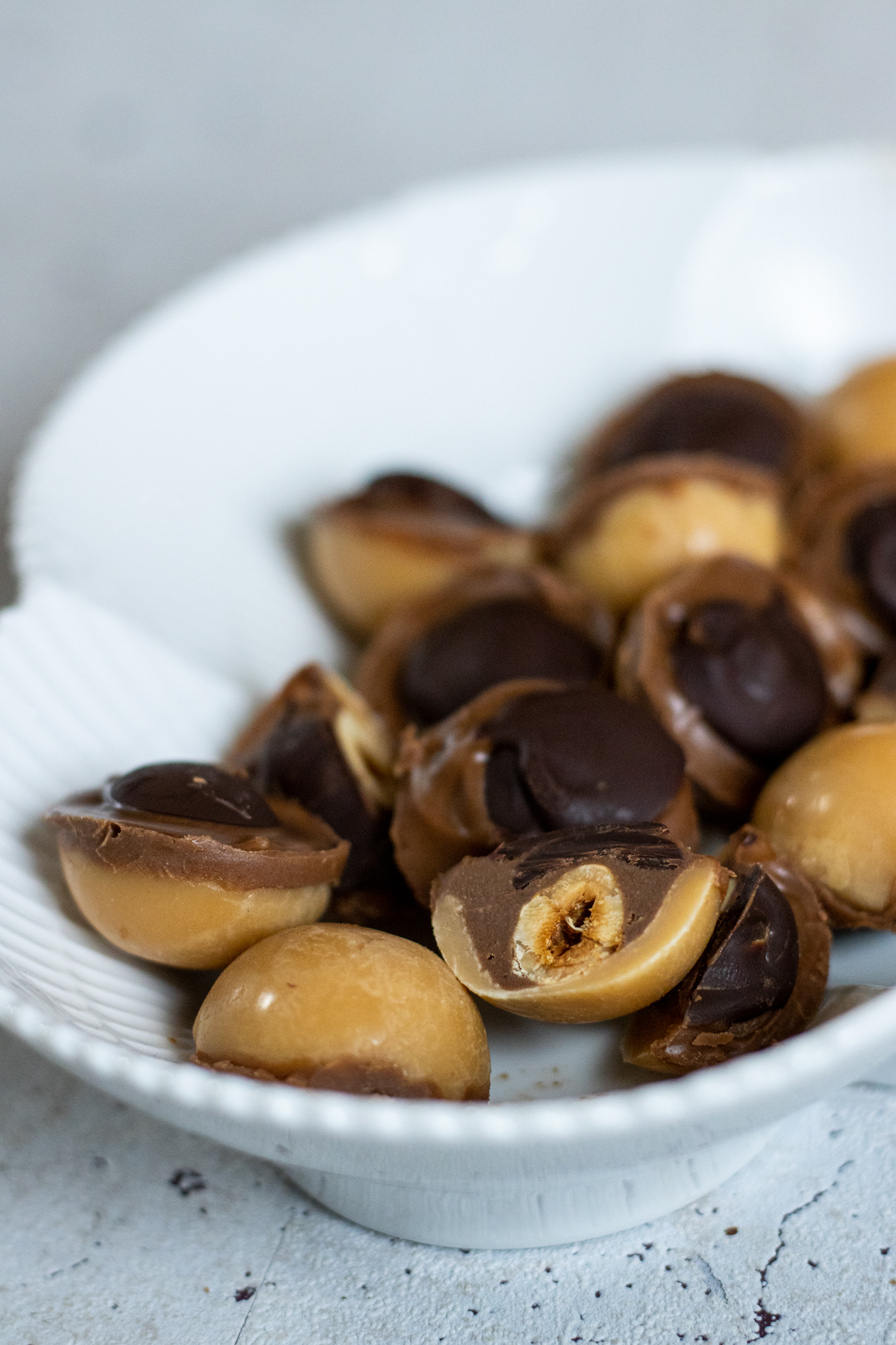 Toffifee - nemme og lækre hjemmelavede toffifee - Julie Bruun