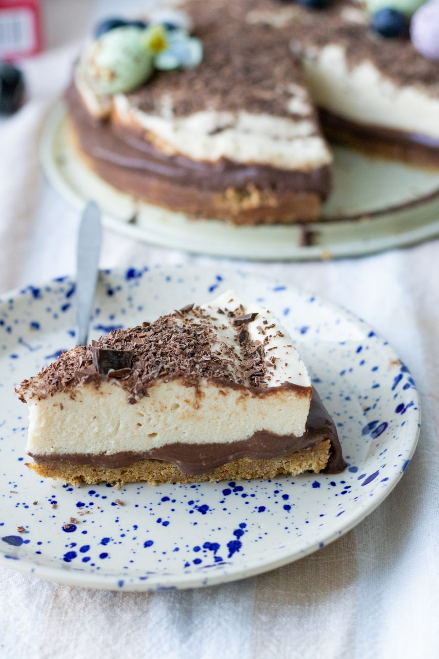 Mocca cheesecake - med påskepynt -Julie Bruun