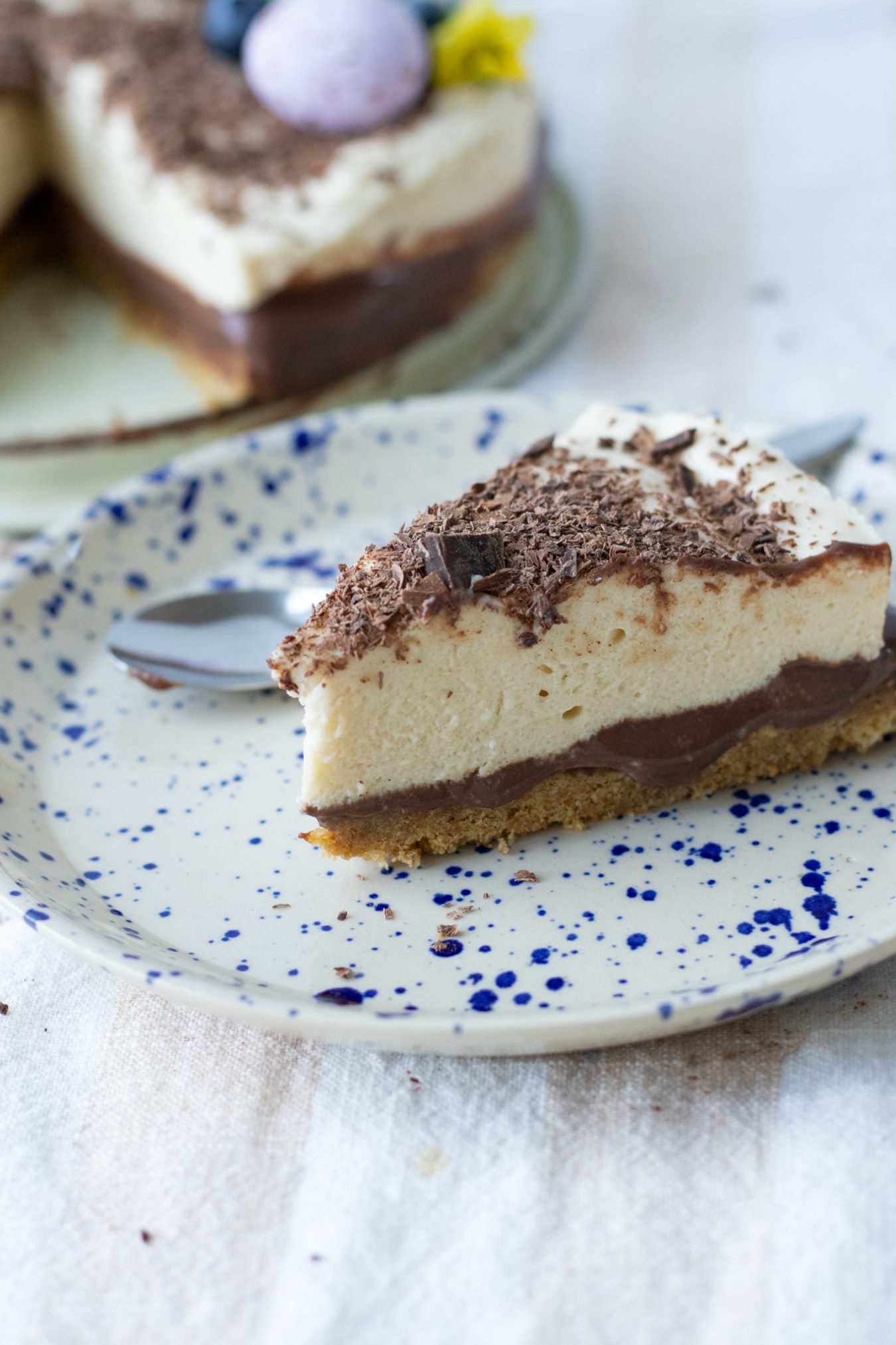 Mocca cheesecake - med påskepynt -Julie Bruun