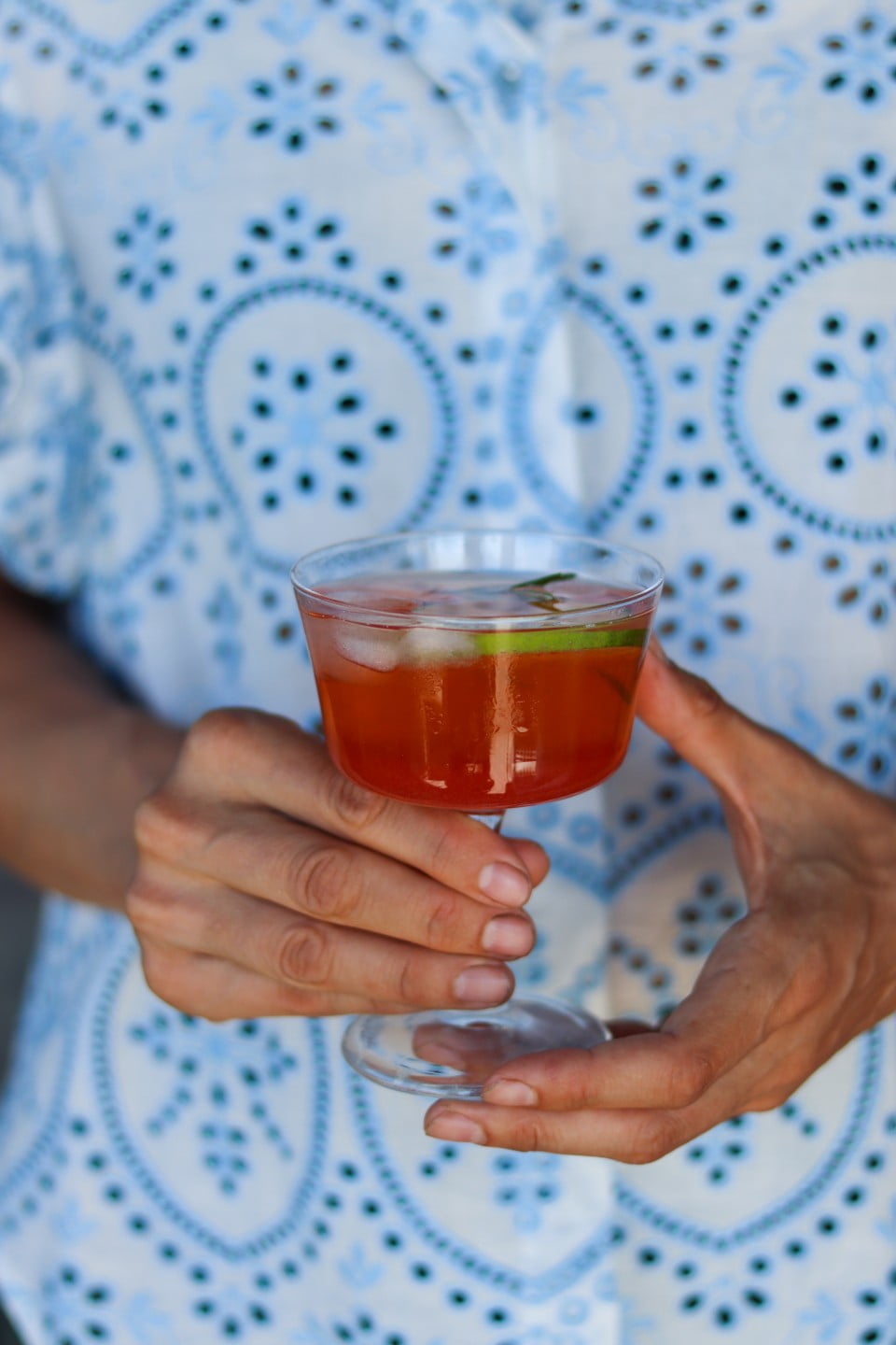 Rabarber mocktail - sommerlig drink med rabarber