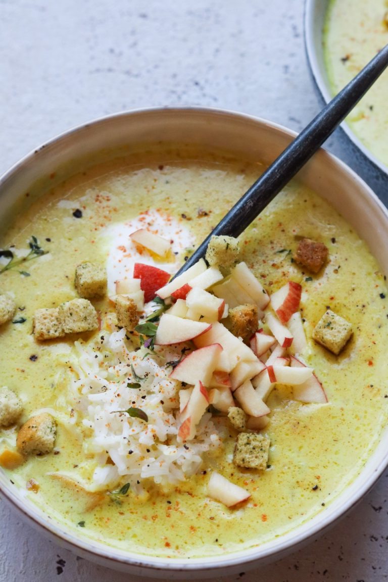 Karrysuppe - opskrift på nem karrysuppe med kylling og ris